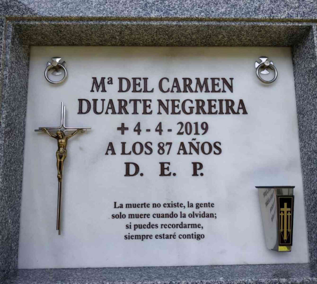 Lápidas para Nichos Grabadas | Modelos de Lapidas Modernas